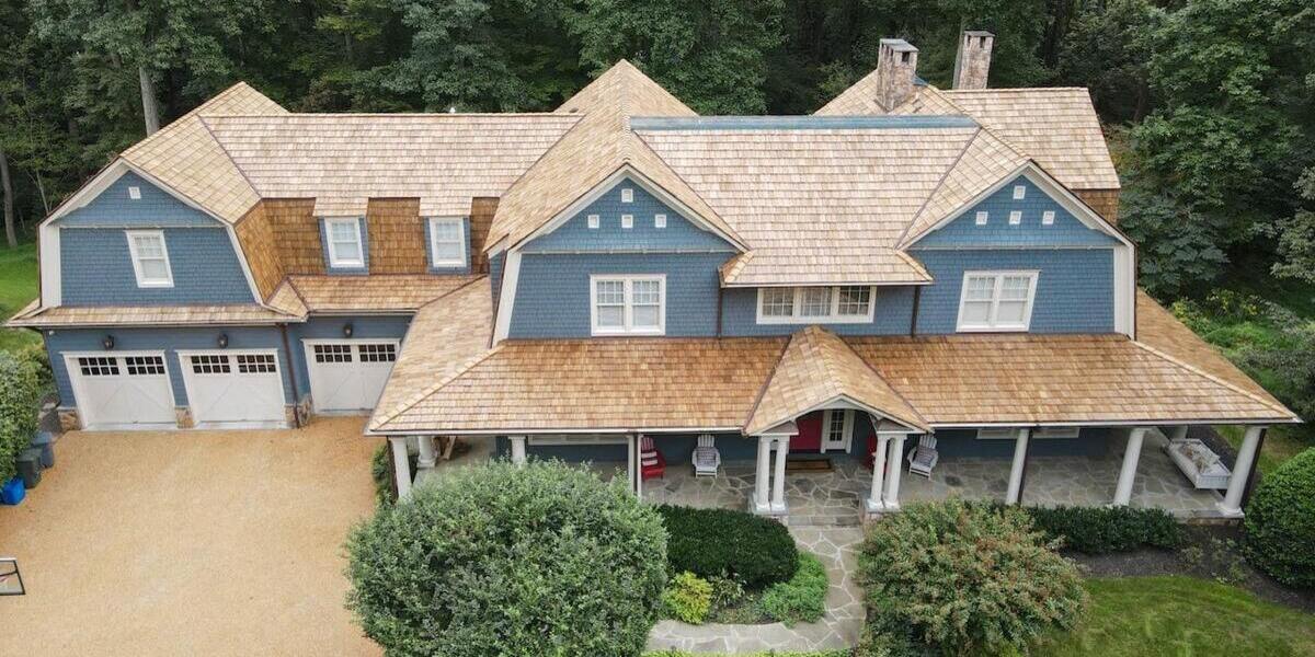 How to Install Cedar Shingles for Beginners- Marks Roofing LTD